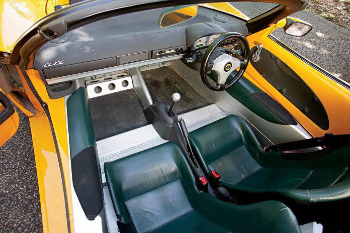 Lotus Elise Series 1 - Drive