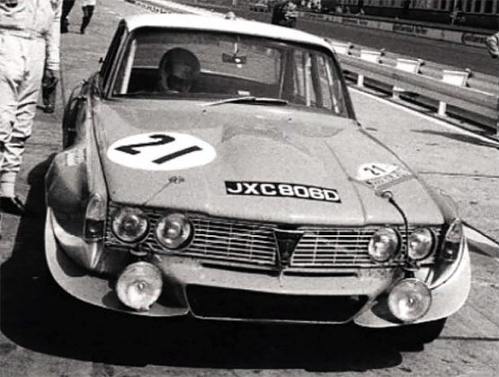 Rover P6 racing car - Drive