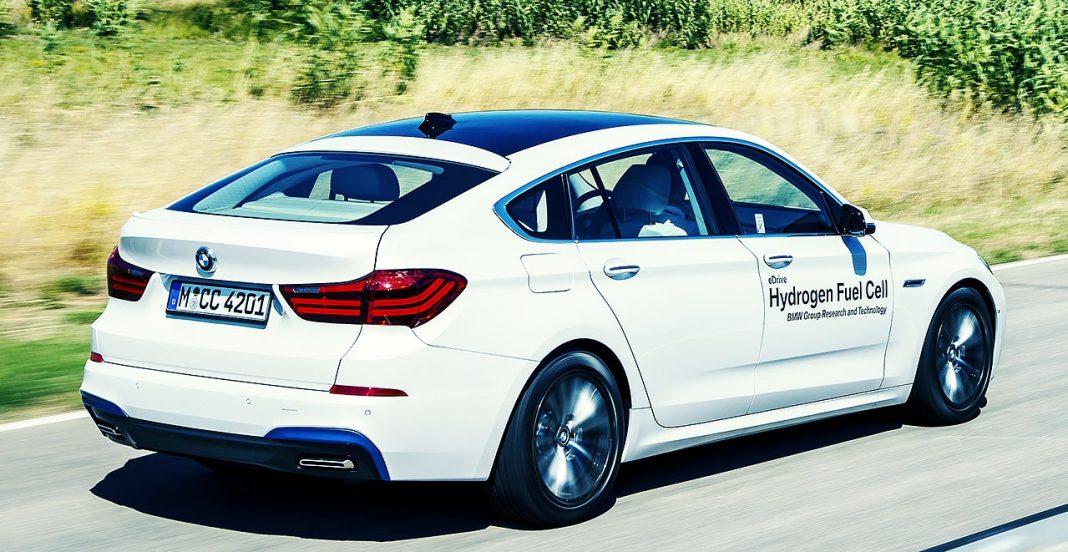 BMW 5 Series GT FCEV F07 Hydrogen fuel cell prototype - Drive