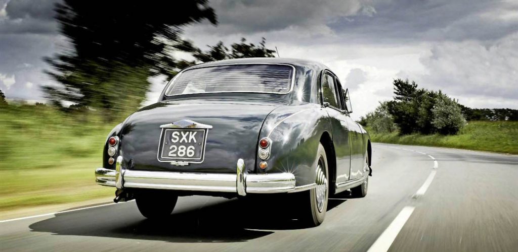 1956 Armstrong Siddeley Sapphire 234 vs. 1953 Riley Pathfinder road ...