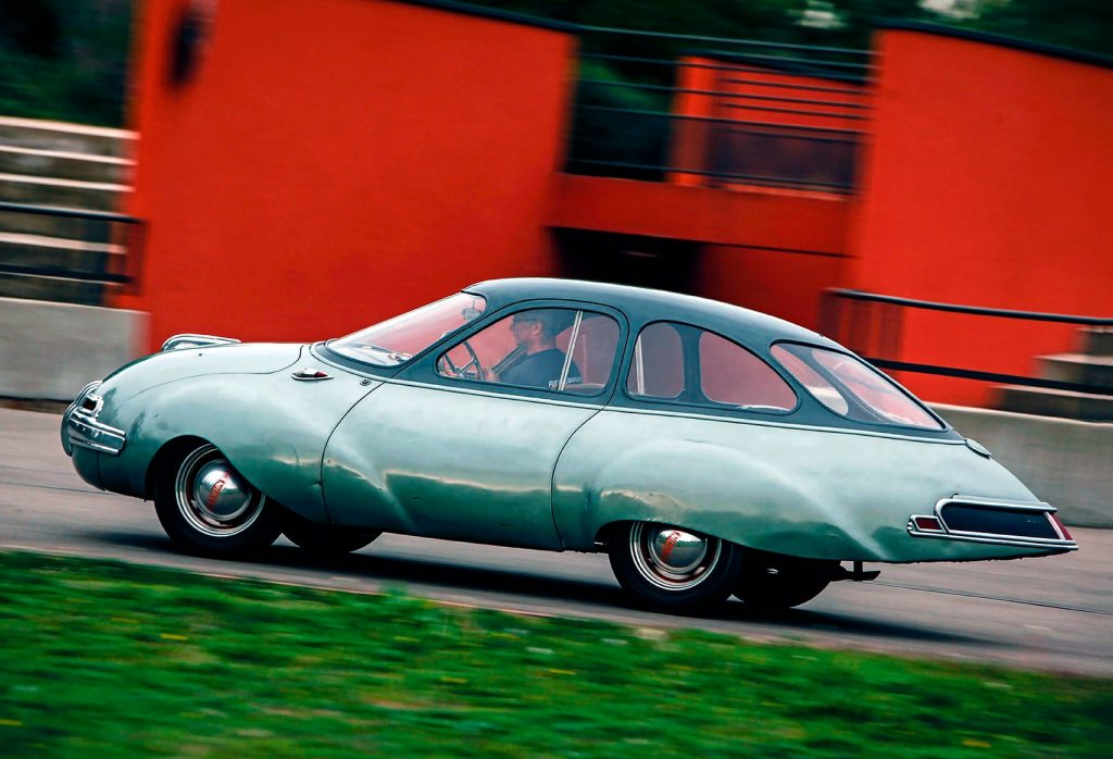 1948 Panhard Dynavia - Drive