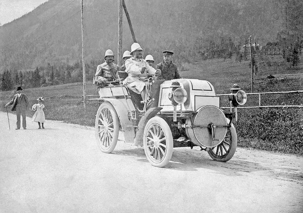 Mercedes Simplex centenary Celebrating 115 years - Drive