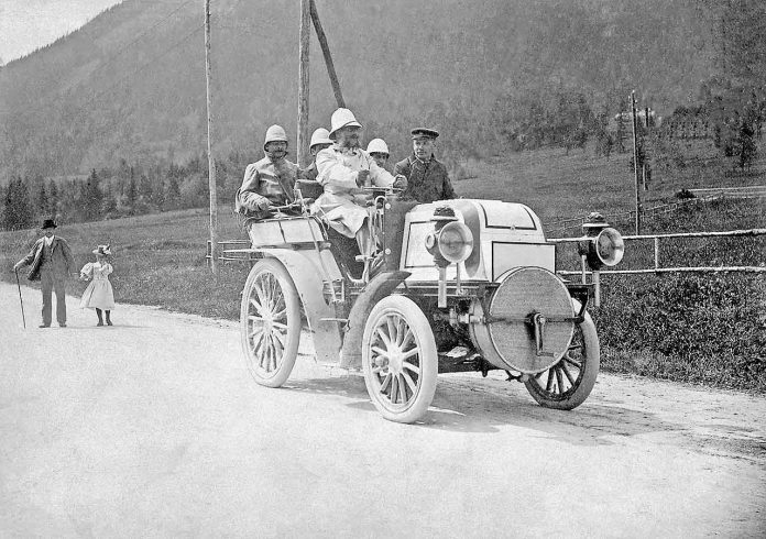 Mercedes Simplex centenary Celebrating 115 years - Drive