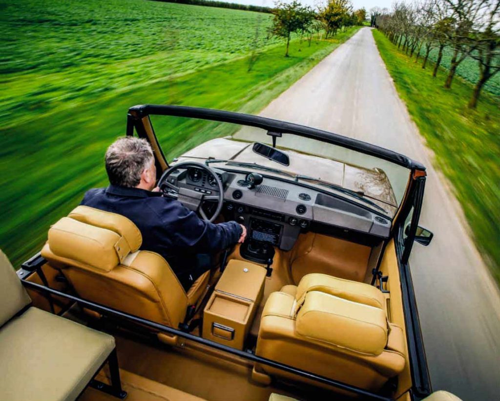 1983 Octopussy Range Rover Convertible Roger Moore's James Bond car ...
