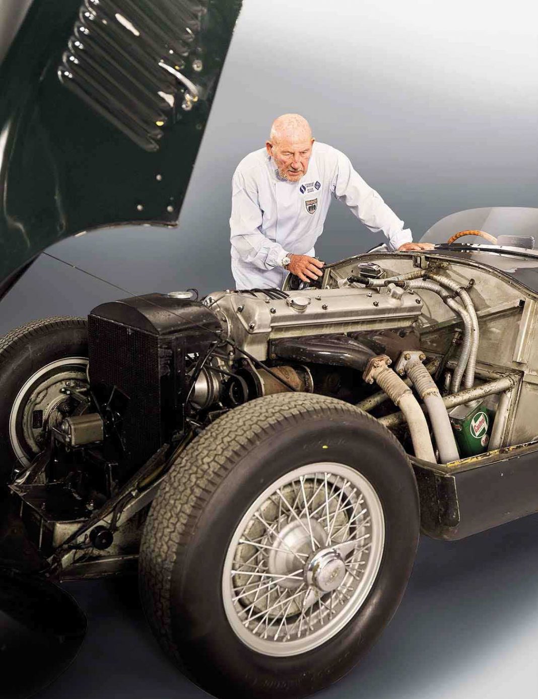 Stirling Moss and the 1953 Jaguar C-Type - Drive