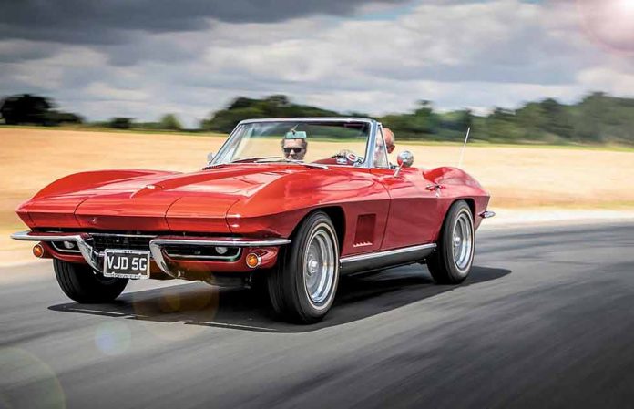 1967 Chevrolet Corvette Roadster C2 5.4-litre V8 Holley 4160 four ...