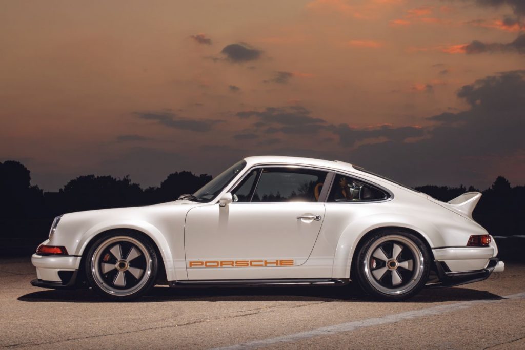 2019 Porsche 911 964 Singer DLS - Drive