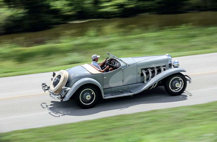 1935 Duesenberg SSJ - Drive