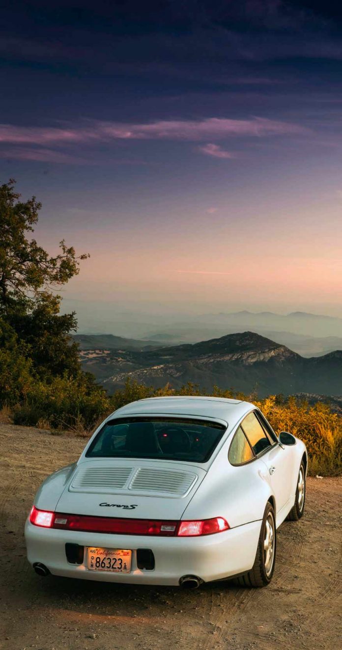 1997 Porsche 911 Carrera S 993 Turbo-look widebody - Drive