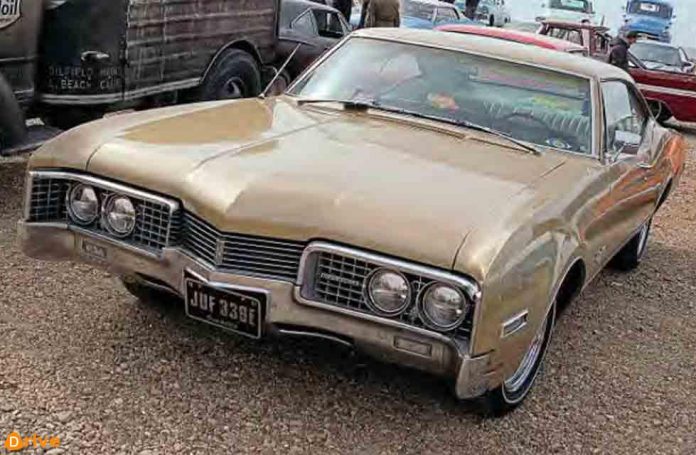 Rare 1967-1968 Oldsmobile Delmont 88 - Drive