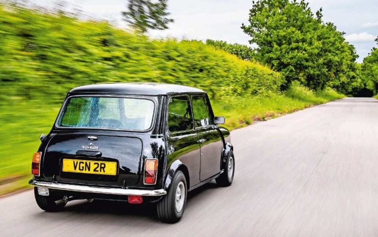 1977 Leyland Mini MkIV 1000 Automatic by Wood & Pickett - Drive